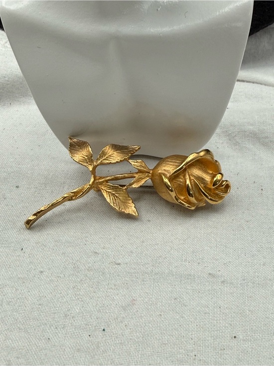 Vintage | Jewelry | Vintage Rose Brooch 95s Goldtone Flower Pin Floral ...